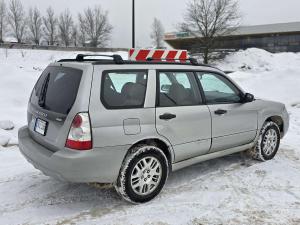 Grey Subaru Forester 2006 in Vilnius, with an engine capacity of 2.46 L and mileage of 400 thousand km for 1200 €, photo 2 on AUTOMOTO.COM.LV