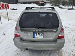 Grey Subaru Forester 2006 in Vilnius, with an engine capacity of 2.46 L and mileage of 400 thousand km for 1200 €, photo 3 on AUTOMOTO.COM.LV