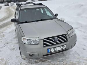 Grey Subaru Forester 2006 in Vilnius, with an engine capacity of 2.46 L and mileage of 400 thousand km for 1200 €, photo 6 on AUTOMOTO.COM.LV