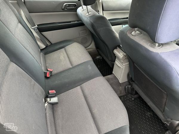 Grey Subaru Forester 2006 in Silute, with an engine capacity of 2.00 L and mileage of 335 thousand km for 2799 €, photo 8 on AUTOMOTO.COM.LV