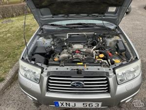 Grey Subaru Forester 2006 in Silute, with an engine capacity of 2.00 L and mileage of 335 thousand km for 2799 €, photo 12 on AUTOMOTO.COM.LV