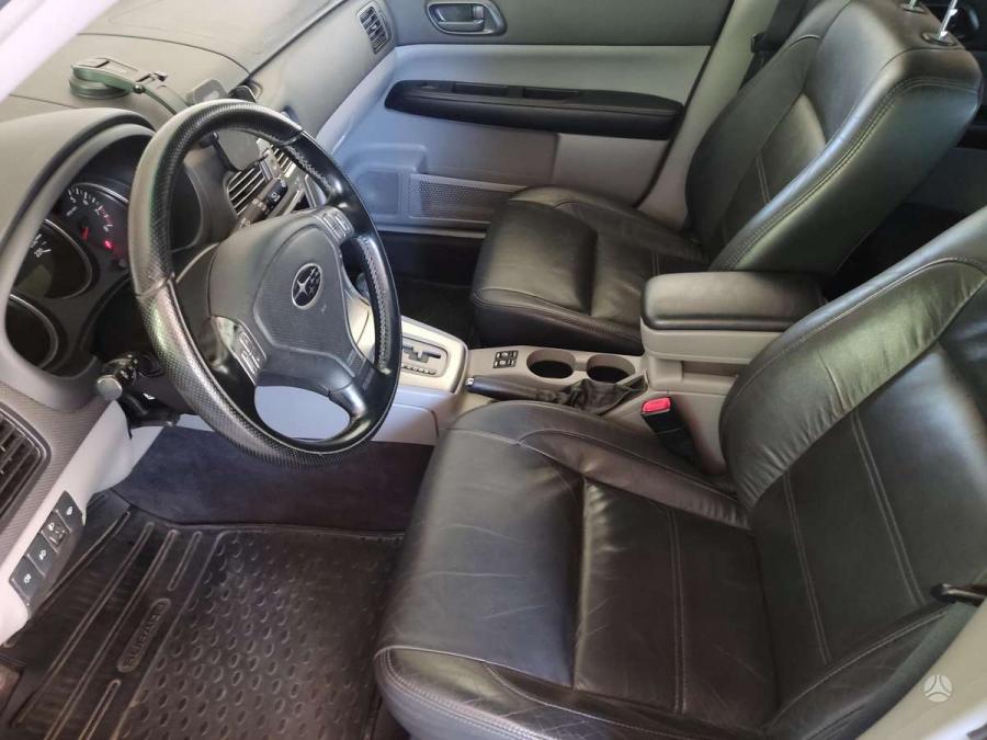 Pelēks Subaru Forester 2006 Marijampole, ar dzinēja tilpumu 1.99 L un nobraukumu 244 tūkst. km par 6000 €, foto 14 vietnē AUTOMOTO.COM.LV