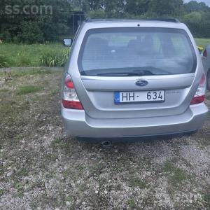 Grey Subaru Forester 2006 in Jekabpils, with an engine capacity of 2.00 L and mileage of 217 thousand km for 2700 €, photo 11 on AUTOMOTO.COM.LV
