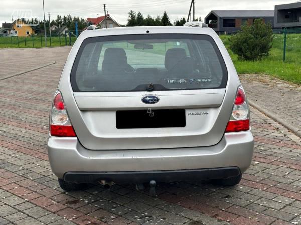 Grey Subaru Forester 2006 in Silute, with an engine capacity of 2.00 L and mileage of 336 thousand km for 2300 €, photo 6 on AUTOMOTO.COM.LV