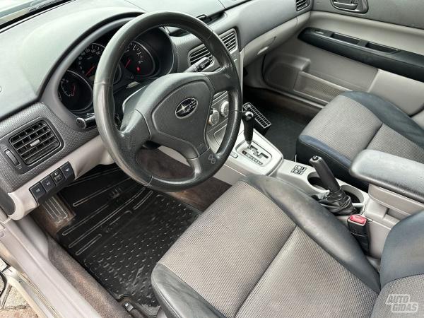 Grey Subaru Forester 2006 in Silute, with an engine capacity of 2.00 L and mileage of 336 thousand km for 2300 €, photo 7 on AUTOMOTO.COM.LV