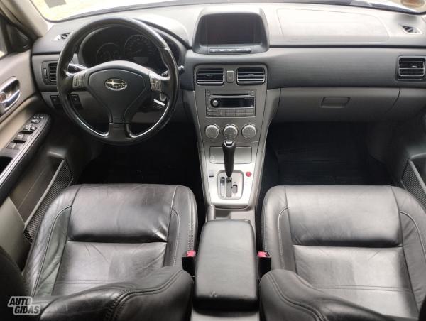 Grey Subaru Forester 2006 in Silute, with an engine capacity of 2.50 L and mileage of 225 thousand km for 4899 €, photo 9 on AUTOMOTO.COM.LV