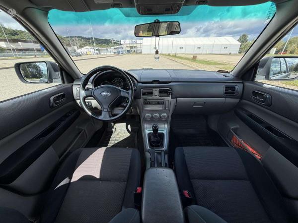Grey Subaru Forester 2006 in Vilnius, with an engine capacity of 1.99 L and mileage of 244 thousand km for 3500 €, photo 8 on AUTOMOTO.COM.LV