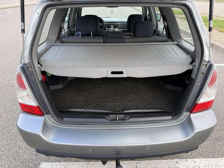 Grey Subaru Forester 2006 in Vilnius, with an engine capacity of 1.99 L and mileage of 244 thousand km for 3500 €, photo 14 on AUTOMOTO.COM.LV