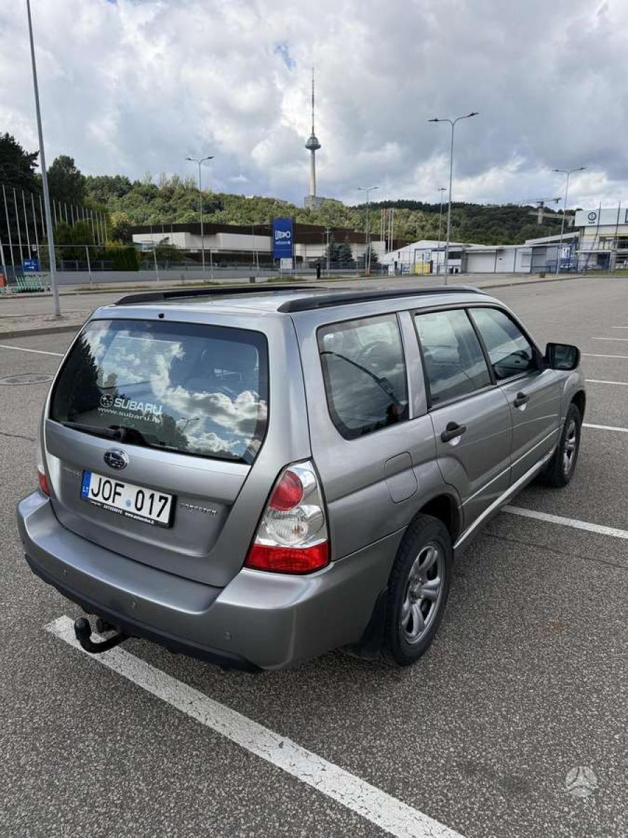 Grey Subaru Forester 2006 in Vilnius, with an engine capacity of 1.99 L and mileage of 244 thousand km for 3500 €, photo 15 on AUTOMOTO.COM.LV