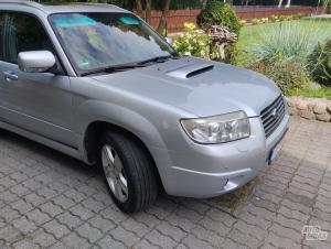 Grey Subaru Forester 2006 in Silute, with an engine capacity of 2.50 L and mileage of 225 thousand km for 5300 €, photo 9 on AUTOMOTO.COM.LV