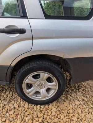 Grey Subaru Forester 2006 in Radviliskis, with an engine capacity of 2.00 L and mileage of 306 thousand km for 3000 €, photo 8 on AUTOMOTO.COM.LV