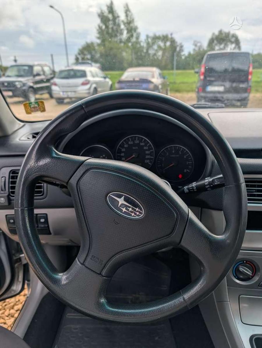 Grey Subaru Forester 2006 in Radviliskis, with an engine capacity of 2.00 L and mileage of 306 thousand km for 3000 €, photo 19 on AUTOMOTO.COM.LV