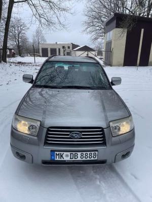Pelēks Subaru Forester 2007 Alīta, ar dzinēja tilpumu 2.00 L un nobraukumu 263 tūkst. km par 2599 €, foto 9 vietnē AUTOMOTO.COM.LV