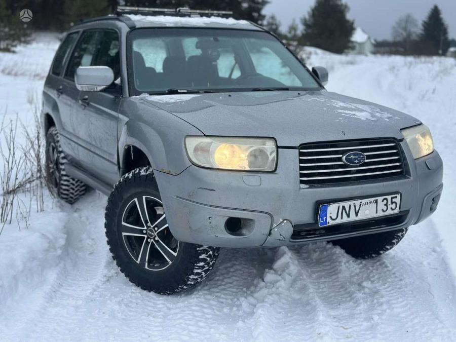Pelēks Subaru Forester 2007 Viļņa, ar dzinēja tilpumu 1.99 L un nobraukumu 370 tūkst. km par 2750 €, foto 6 vietnē AUTOMOTO.COM.LV