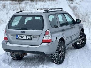 Pelēks Subaru Forester 2007 Viļņa, ar dzinēja tilpumu 1.99 L un nobraukumu 370 tūkst. km par 2750 €, foto 7 vietnē AUTOMOTO.COM.LV