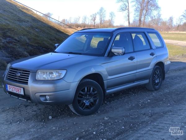 Grey Subaru Forester 2007 in Silute, with an engine capacity of 2.00 L and mileage of 181 thousand km for 3650 €, photo 3 on AUTOMOTO.COM.LV