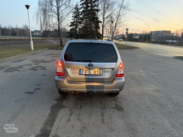 Pelēks Subaru Forester 2007 Marijampole, ar dzinēja tilpumu 2.00 L un nobraukumu 264 tūkst. km par 2700 €, foto 4 vietnē AUTOMOTO.COM.LV