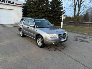 Grey Subaru Forester 2007 in Marijampole, with an engine capacity of 2.00 L and mileage of 264 thousand km for 2700 €, photo 8 on AUTOMOTO.COM.LV