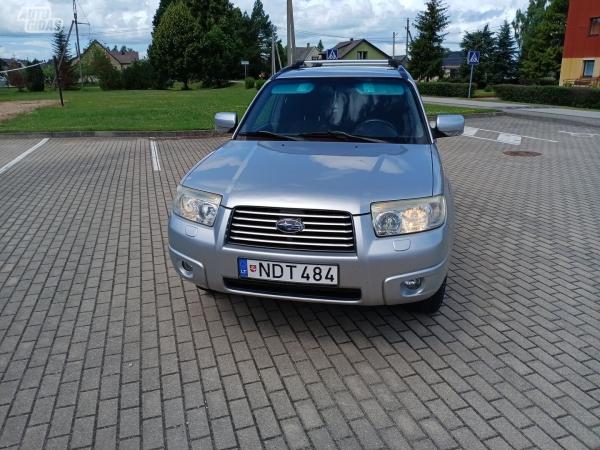 Grey Subaru Forester 2007 in Joniskis, with an engine capacity of 2.00 L and mileage of 310 thousand km for 2900 €, photo 2 on AUTOMOTO.COM.LV