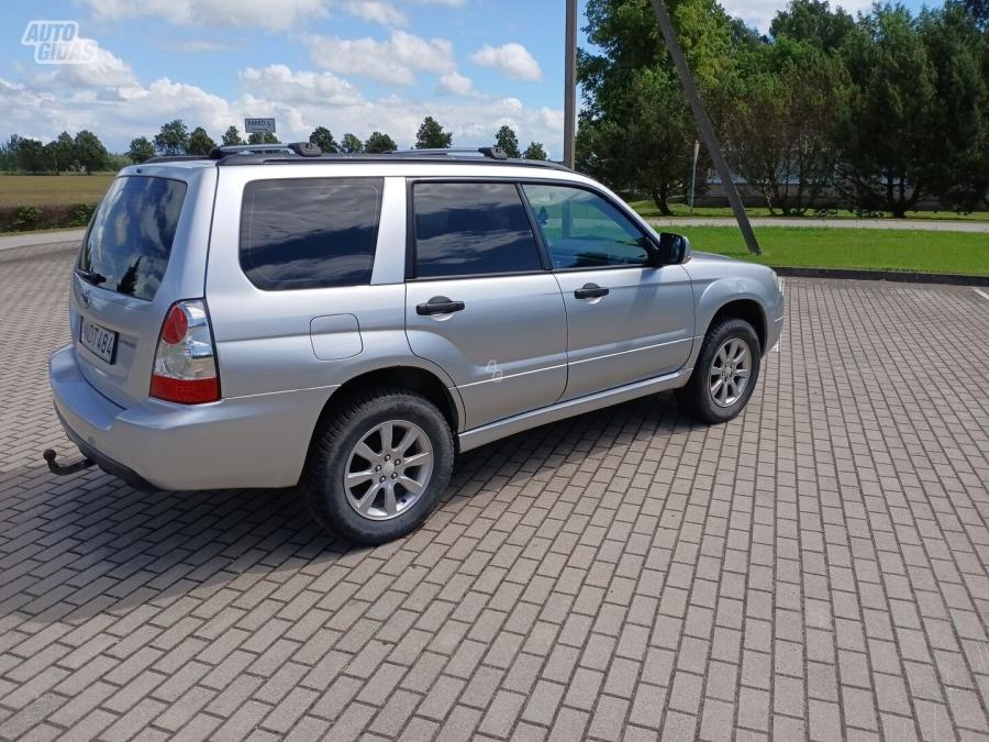 Pelēks Subaru Forester 2007 Joniškis, ar dzinēja tilpumu 2.00 L un nobraukumu 310 tūkst. km par 2900 €, foto 5 vietnē AUTOMOTO.COM.LV