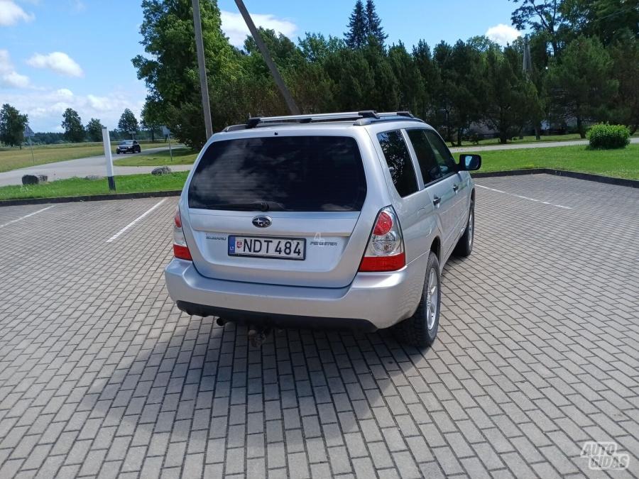 Pelēks Subaru Forester 2007 Joniškis, ar dzinēja tilpumu 2.00 L un nobraukumu 310 tūkst. km par 2900 €, foto 6 vietnē AUTOMOTO.COM.LV