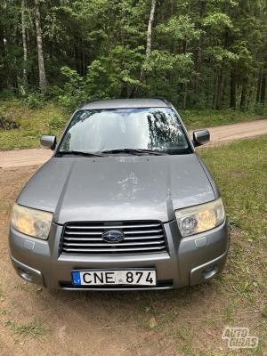 Grey Subaru Forester 2007 in Kazlu Ruda, with an engine capacity of 2.00 L and mileage of 320 thousand km for 1200 €, photo  on AUTOMOTO.COM.LV