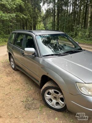 Grey Subaru Forester 2007 in Kazlu Ruda, with an engine capacity of 2.00 L and mileage of 320 thousand km for 1200 €, photo 7 on AUTOMOTO.COM.LV