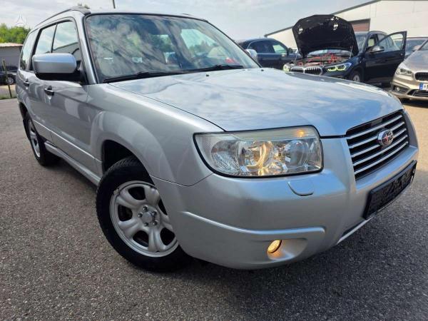 Grey Subaru Forester 2007 in Utena, with an engine capacity of 1.99 L and mileage of 249 thousand km for 4550 €, photo 1 on AUTOMOTO.COM.LV