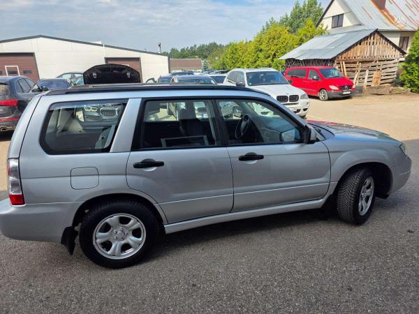 Grey Subaru Forester 2007 in Utena, with an engine capacity of 1.99 L and mileage of 249 thousand km for 4550 €, photo 2 on AUTOMOTO.COM.LV