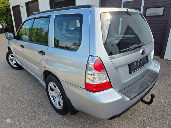 Grey Subaru Forester 2007 in Utena, with an engine capacity of 1.99 L and mileage of 249 thousand km for 4550 €, photo 5 on AUTOMOTO.COM.LV