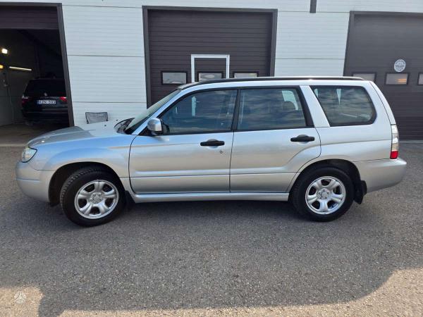 Grey Subaru Forester 2007 in Utena, with an engine capacity of 1.99 L and mileage of 249 thousand km for 4550 €, photo 6 on AUTOMOTO.COM.LV