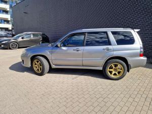 Pelēks Subaru Forester 2007 Viļņa, ar dzinēja tilpumu 2.50 L un nobraukumu 305 tūkst. km par 5000 €, foto 6 vietnē AUTOMOTO.COM.LV