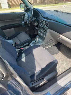 Grey Subaru Forester 2007 in Jurbarkas, with an engine capacity of 2.00 L and mileage of 240 thousand km for 3499 €, photo 10 on AUTOMOTO.COM.LV