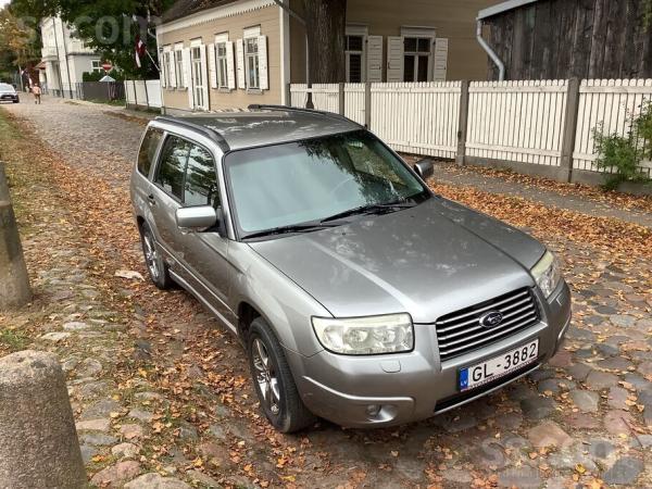 Pelēks Subaru Forester 2007 Rīga, ar dzinēja tilpumu 2.00 L un nobraukumu 246 tūkst. km par 3250 €, foto 3 vietnē AUTOMOTO.COM.LV