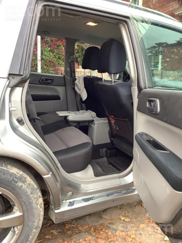 Pelēks Subaru Forester 2007 Rīga, ar dzinēja tilpumu 2.00 L un nobraukumu 246 tūkst. km par 3250 €, foto 7 vietnē AUTOMOTO.COM.LV