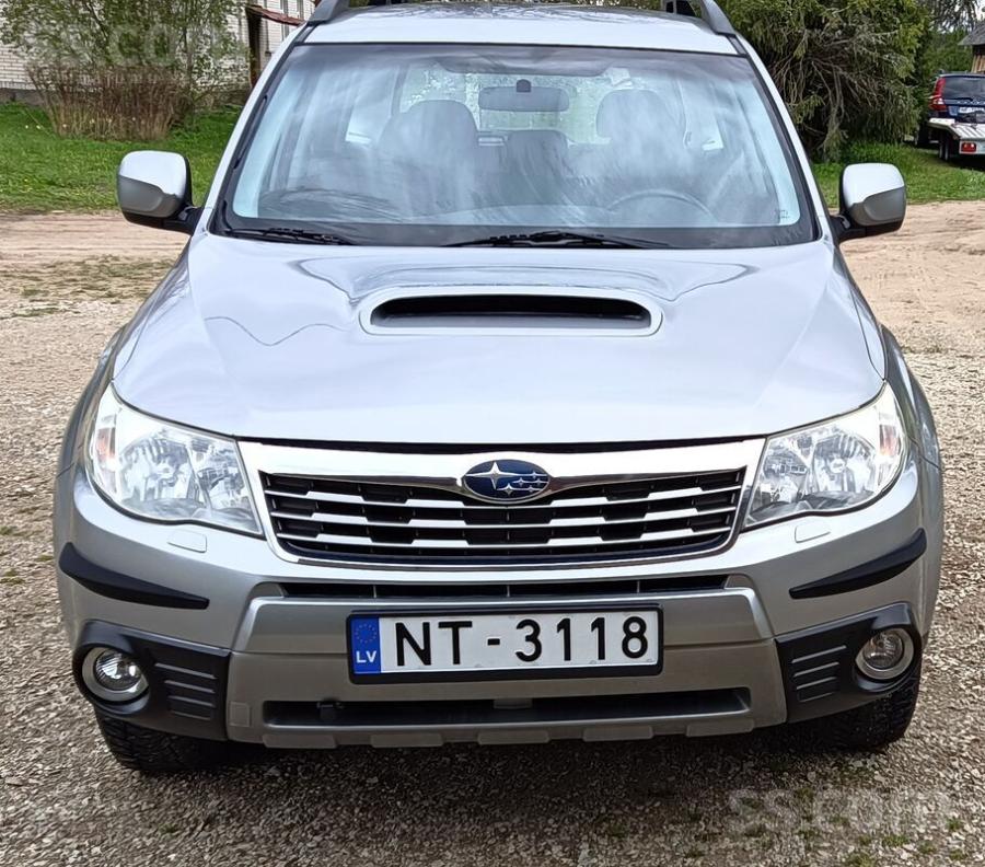 Pelēks Subaru Forester 2008 Gulbene, ar dzinēja tilpumu 2.00 L un nobraukumu 190 tūkst. km par 5900 €, foto 2 vietnē AUTOMOTO.COM.LV