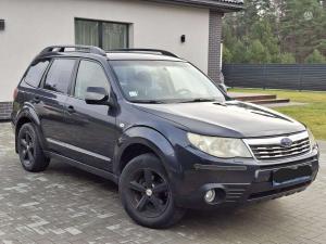 Grey Subaru Forester 2008 in Silute, with an engine capacity of 2.00 L and mileage of 245 thousand km for 3850 €, photo 4 on AUTOMOTO.COM.LV