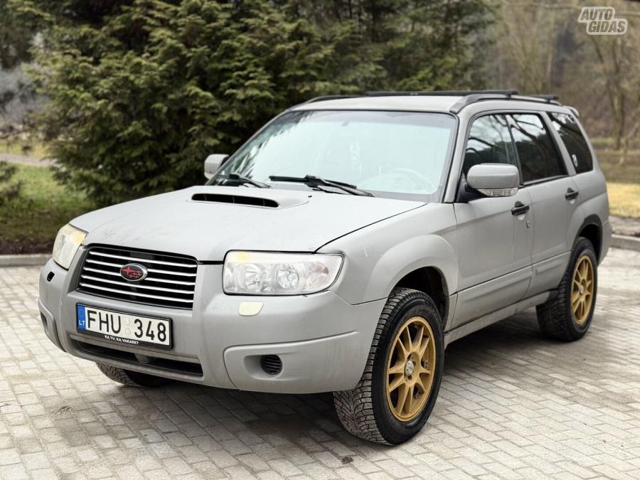 Grey Subaru Forester 2008 in Vilnius, with an engine capacity of 2.00 L and mileage of 273 thousand km for 2550 €, photo 1 on AUTOMOTO.COM.LV