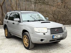 Grey Subaru Forester 2008 in Vilnius, with an engine capacity of 2.00 L and mileage of 273 thousand km for 2550 €, photo 3 on AUTOMOTO.COM.LV