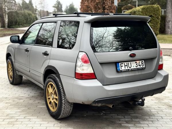 Pelēks Subaru Forester 2008 Viļņa, ar dzinēja tilpumu 2.00 L un nobraukumu 273 tūkst. km par 2550 €, foto 7 vietnē AUTOMOTO.COM.LV