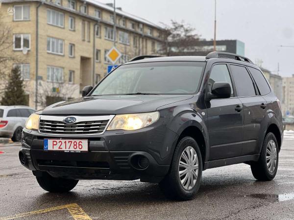 Grey Subaru Forester 2008 in Vilnius, with an engine capacity of 2.00 L and mileage of 306 thousand km for 3500 €, photo 8 on AUTOMOTO.COM.LV