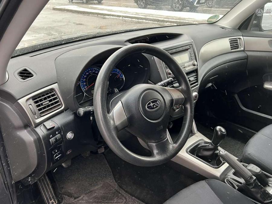 Pelēks Subaru Forester 2008 Viļņa, ar dzinēja tilpumu 2.00 L un nobraukumu 306 tūkst. km par 3500 €, foto 11 vietnē AUTOMOTO.COM.LV