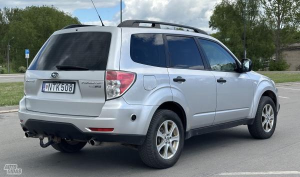 Grey Subaru Forester 2008 in Siauliai, with an engine capacity of 2.00 L and mileage of 335 thousand km for 3700 €, photo 6 on AUTOMOTO.COM.LV