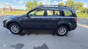 Pelēks Subaru Forester 2008 Utena, ar dzinēja tilpumu 2.00 L un nobraukumu 227 tūkst. km par 5950 €, foto 3 vietnē AUTOMOTO.COM.LV