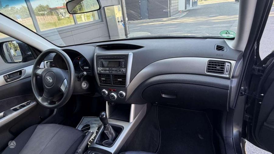 Pelēks Subaru Forester 2008 Utena, ar dzinēja tilpumu 2.00 L un nobraukumu 227 tūkst. km par 5950 €, foto 12 vietnē AUTOMOTO.COM.LV