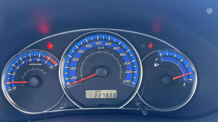 Pelēks Subaru Forester 2008 Utena, ar dzinēja tilpumu 2.00 L un nobraukumu 227 tūkst. km par 5950 €, foto 15 vietnē AUTOMOTO.COM.LV