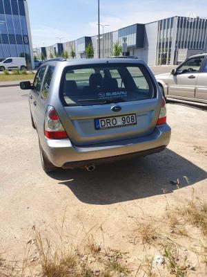 Pelēks Subaru Forester 2008 Viļņa, ar dzinēja tilpumu 1.99 L un nobraukumu 148 tūkst. km par 3500 €, foto 6 vietnē AUTOMOTO.COM.LV