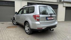Pelēks Subaru Forester 2008 Viļņa, ar dzinēja tilpumu 1.99 L un nobraukumu 306 tūkst. km par 4999 €, foto 5 vietnē AUTOMOTO.COM.LV