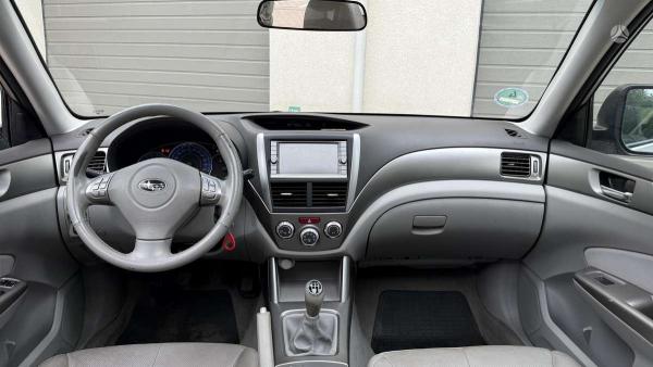 Pelēks Subaru Forester 2008 Viļņa, ar dzinēja tilpumu 1.99 L un nobraukumu 306 tūkst. km par 4999 €, foto 7 vietnē AUTOMOTO.COM.LV
