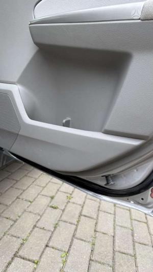 Pelēks Subaru Forester 2008 Viļņa, ar dzinēja tilpumu 1.99 L un nobraukumu 306 tūkst. km par 4999 €, foto 13 vietnē AUTOMOTO.COM.LV